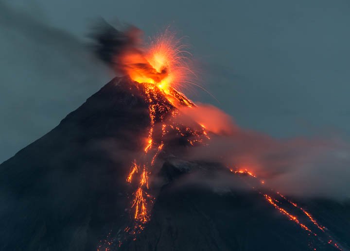 Volcanes, chimeneas de CO2 invisible