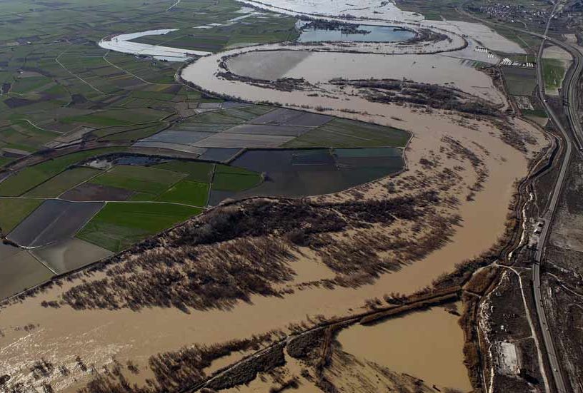 El comportamiento hídrico del río Ebro en su recorrido por Aragón